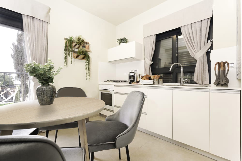 Royalty Vibe VIII - King David Residence